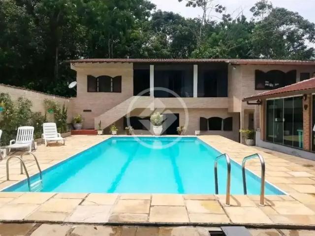 Casa / Sobrado para Venda em Guapimirim/RJ Corujas 5 Quartos