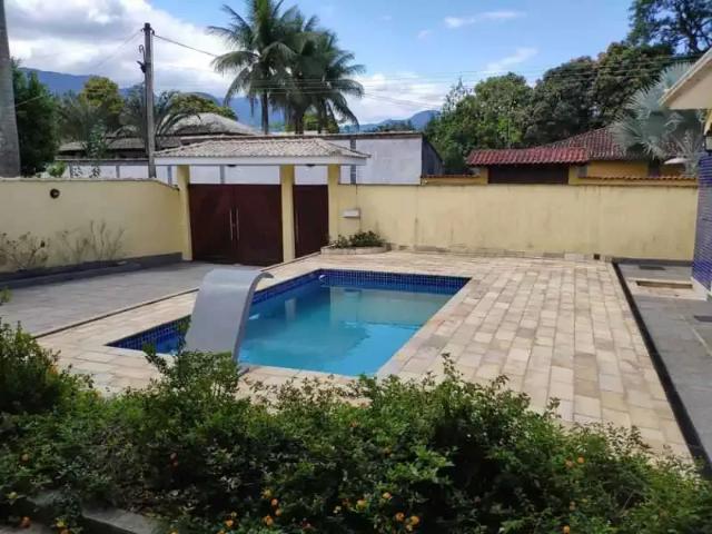 Casa / Sobrado para Venda em Guapimirim/RJ Cantagalo 4 Quartos
