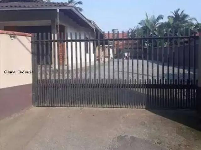 Casa / Sobrado para Venda em Guaramirim/SC Corticeira 3 Quartos
