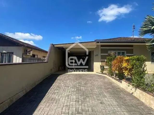 Casa / Sobrado para Venda em Guaramirim/SC Centro 3 Quartos