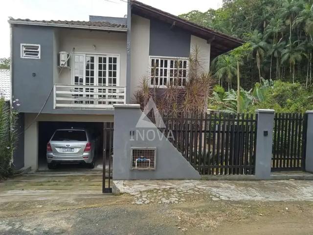 Casa / Sobrado para Venda em Guaramirim/SC Amizade 3 Quartos