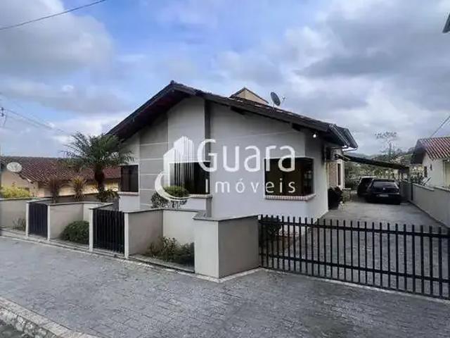 Casa / Sobrado para Venda em Guaramirim/SC Avaí 3 Quartos