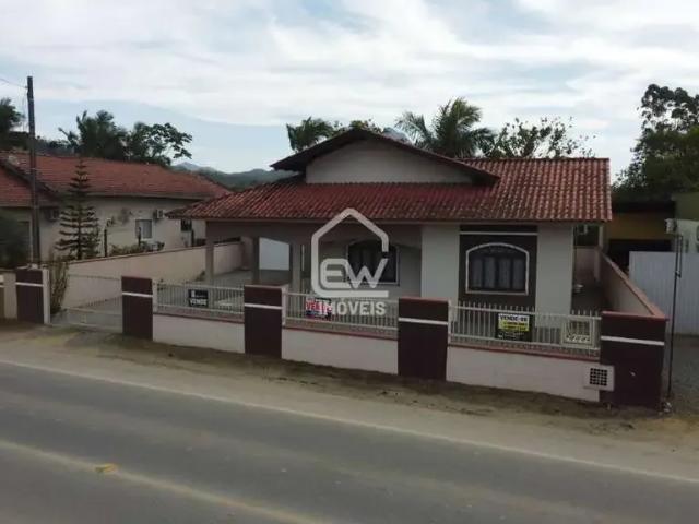 Casa / Sobrado para Venda em Guaramirim/SC Bananal do Sul 3 Quartos