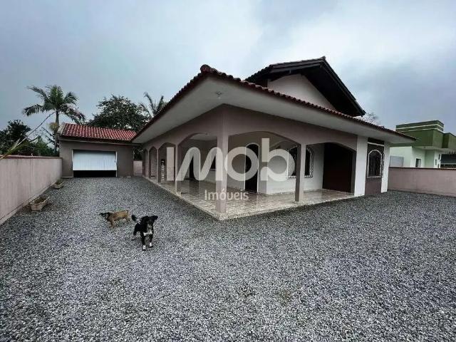 Casa / Sobrado para Venda em Guaramirim/SC Beira Rio 3 Quartos