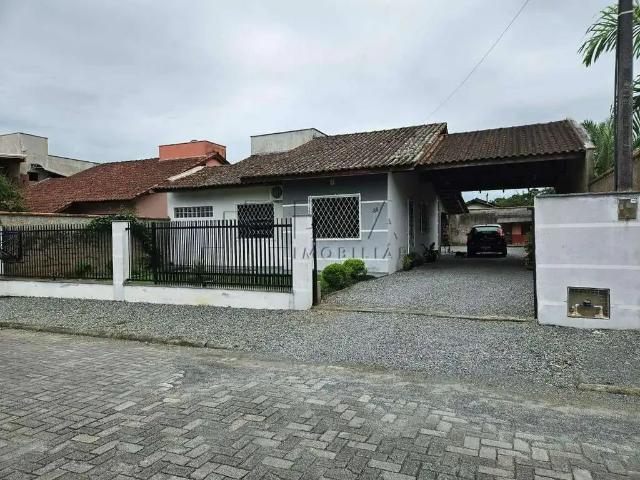 Casa / Sobrado para Venda em Guaramirim/SC Escolinha 2 Quartos