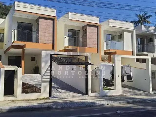 Casa / Sobrado para Venda em Guaramirim/SC Ilha da Figueira