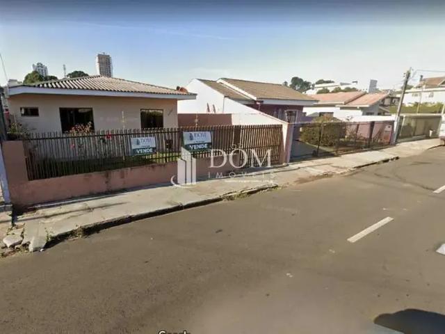 Casa / Sobrado para Venda em Guarapuava/PR Centro 3 Quartos