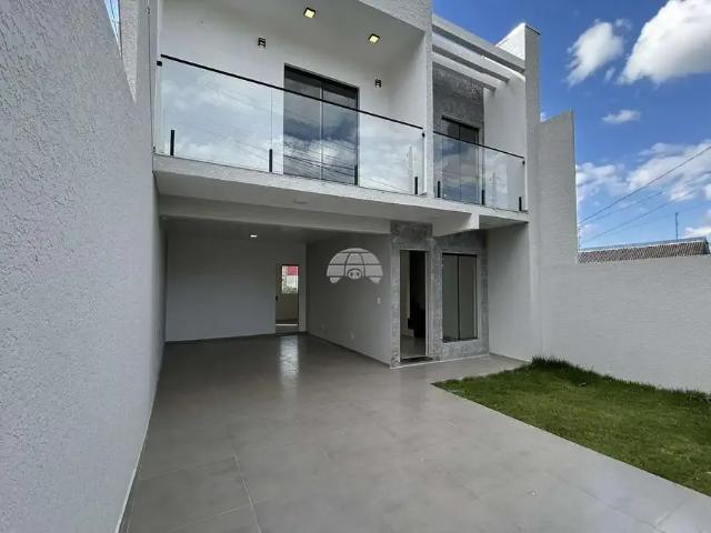 Casa / Sobrado para Venda em Guarapuava/PR Centro 3 Quartos