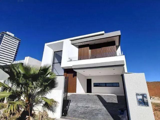 Casa / Sobrado para Venda em Guarapuava/PR Cidade dos Lagos 3 Quartos