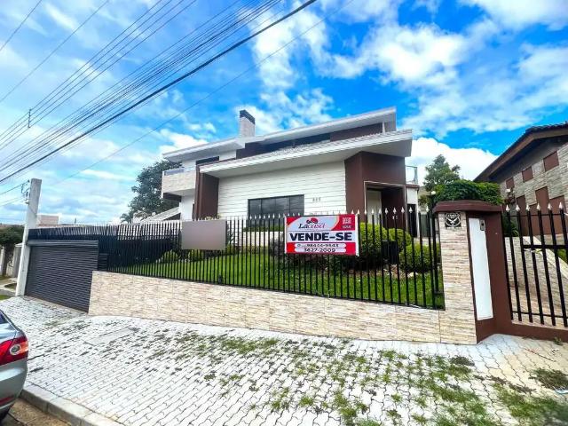 Casa / Sobrado para Venda em Guarapuava/PR Alto da XV 4 Quartos