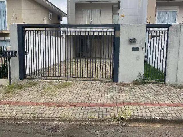 Casa / Sobrado para Venda em Guarapuava/PR Alto da XV 3 Quartos