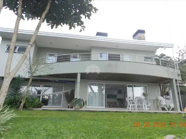 Casa / Sobrado para Venda em Guarapuava/PR Batel 4 Quartos