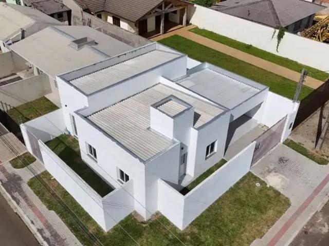 Casa / Sobrado para Venda em Guarapuava/PR Dos Estados 3 Quartos
