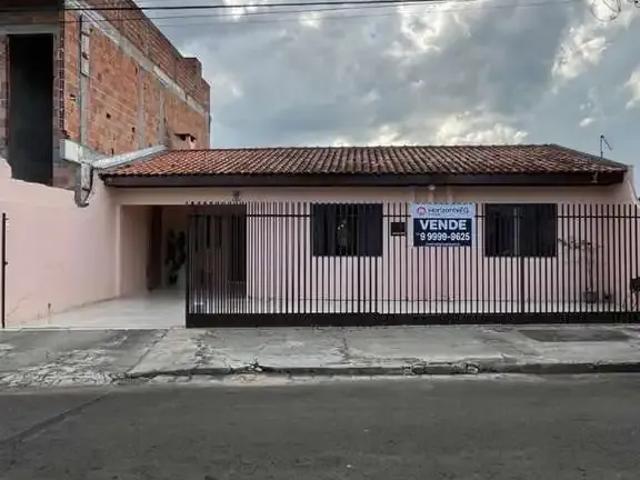 Casa / Sobrado para Venda em Guarapuava/PR Dos Estados 3 Quartos