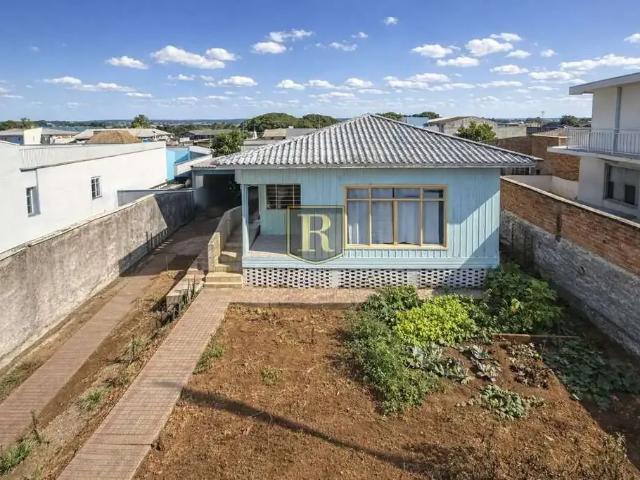 Casa / Sobrado para Venda em Guarapuava/PR Santa Cruz 4 Quartos