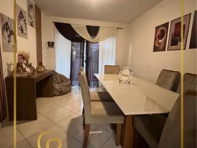 Casa / Sobrado para Venda em Guarapuava/PR Santana 4 Quartos