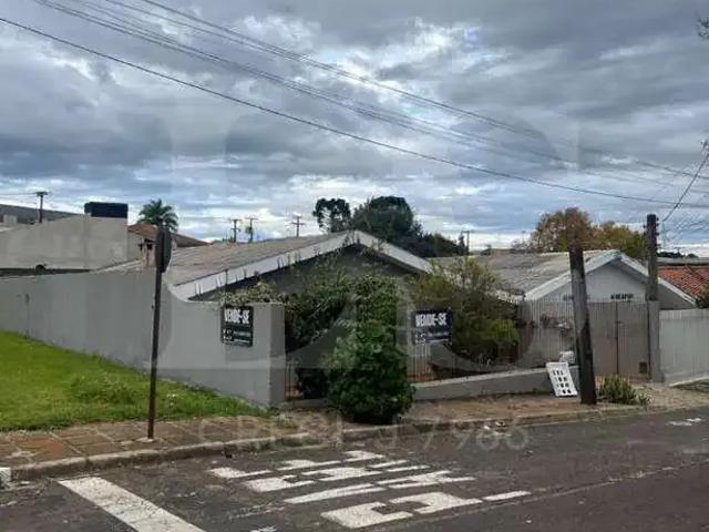 Casa / Sobrado para Venda em Guarapuava/PR Trianon 4 Quartos