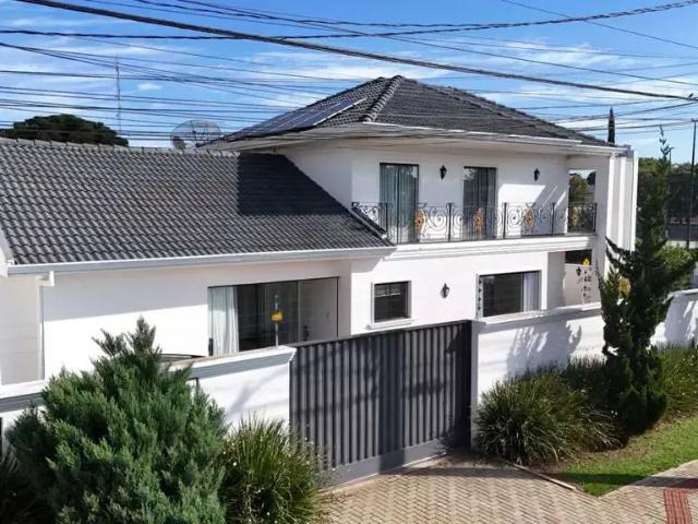 Casa / Sobrado para Venda em Guarapuava/PR Trianon 3 Quartos