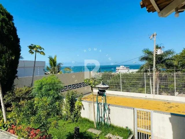 Casa / Sobrado para Venda em Guarapari/ES Ipiranga 5 Quartos