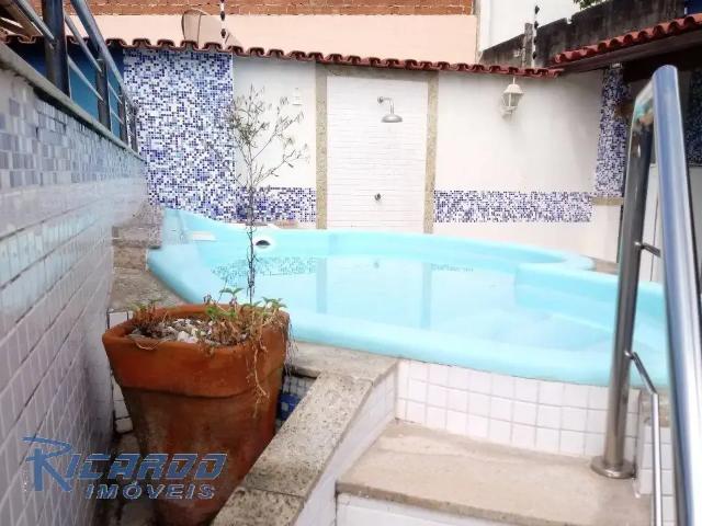 Casa / Sobrado para Venda em Guarapari/ES Ipiranga 3 Quartos