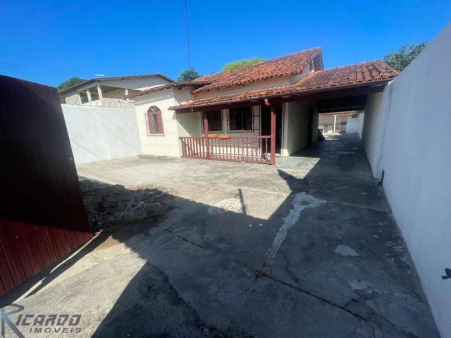 Casa / Sobrado para Venda em Guarapari/ES Meaípe 3 Quartos