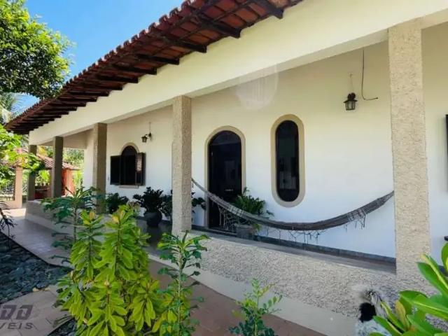 Casa / Sobrado para Venda em Guarapari/ES Perocão 4 Quartos