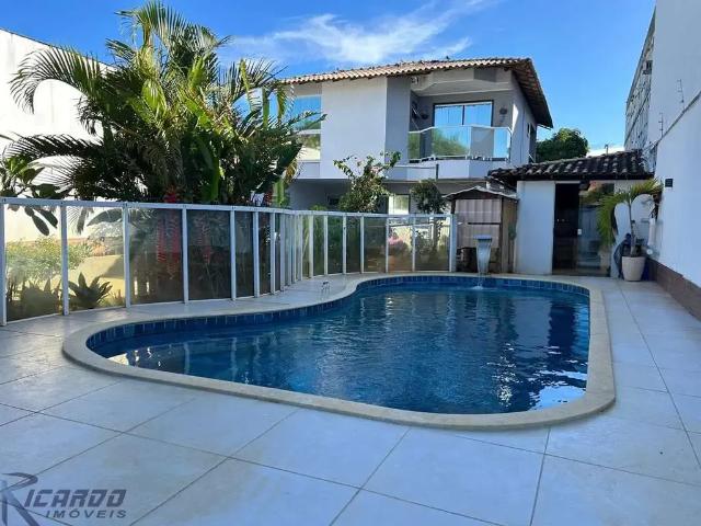 Casa / Sobrado para Venda em Guarapari/ES Praia do Morro 3 Quartos