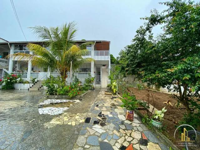 Casa / Sobrado para Venda em Guarapari/ES Santa Mônica 11 Quartos