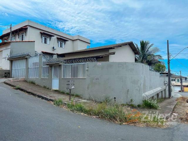Casa / Sobrado para Venda em Guarapari/ES Sol Nascente 3 Quartos