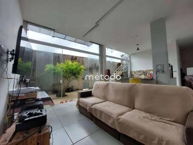 Casa / Sobrado para Venda em Guararema/SP Centro 3 Quartos