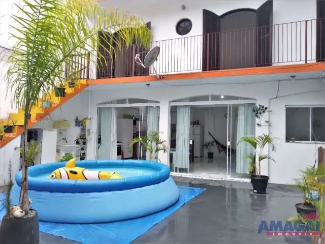 Casa / Sobrado para Venda em Guararema/SP Centro 4 Quartos
