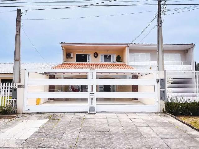 Casa / Sobrado para Venda em Guaratuba/PR Centro 3 Quartos