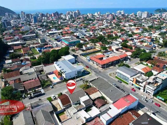 Casa / Sobrado para Venda em Guaratuba/PR Centro 3 Quartos