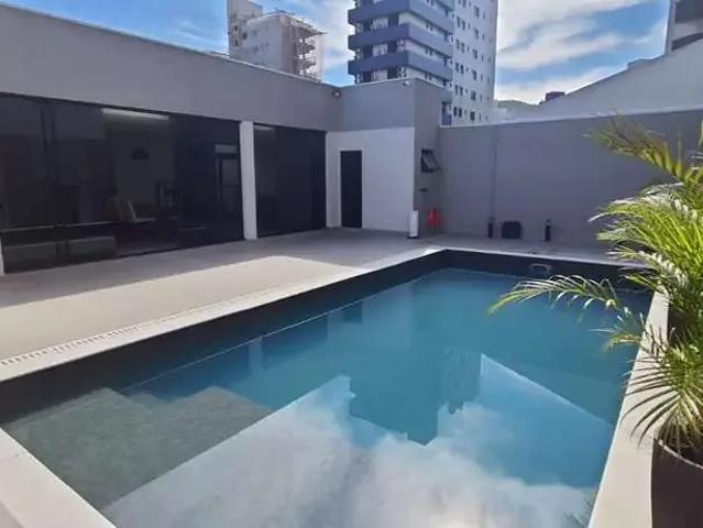 Casa / Sobrado para Venda em Guaratuba/PR Centro 7 Quartos