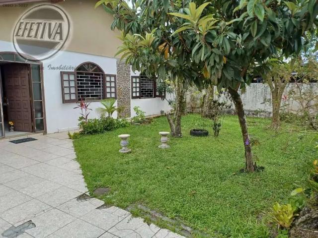 Casa / Sobrado para Venda em Guaratuba/PR Centro 4 Quartos