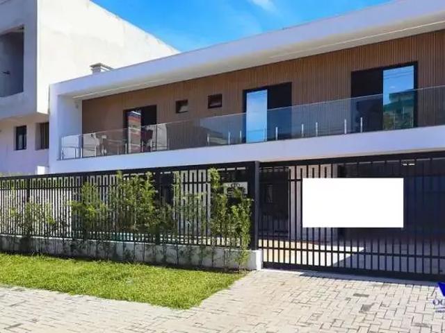 Casa / Sobrado para Venda em Guaratuba/PR Centro 4 Quartos