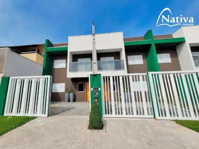 Casa / Sobrado para Venda em Guaratuba/PR Centro 4 Quartos
