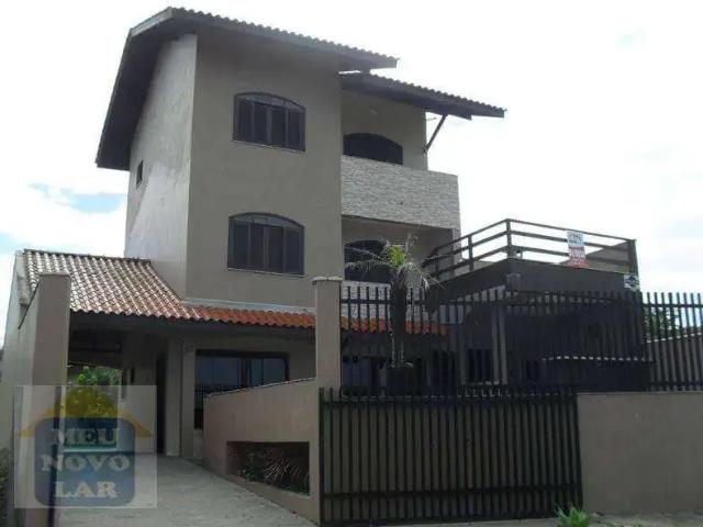 Casa / Sobrado para Venda em Guaratuba/PR Centro 4 Quartos