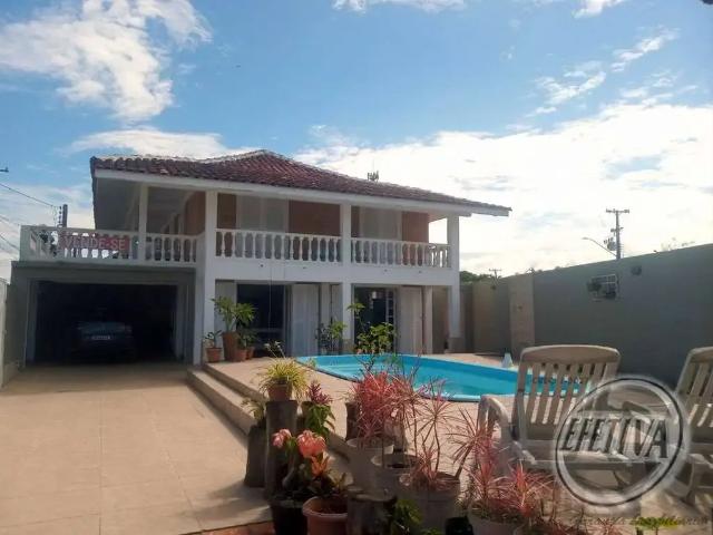 Casa / Sobrado para Venda em Guaratuba/PR Centro 4 Quartos