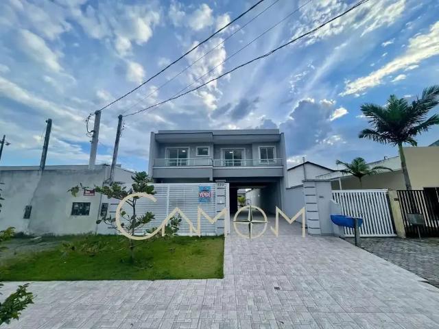 Casa / Sobrado para Venda em Guaratuba/PR Centro 5 Quartos