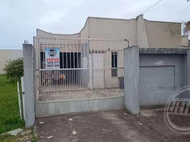 Casa / Sobrado para Venda em Guaratuba/PR Centro 5 Quartos