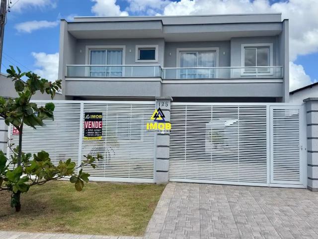 Casa / Sobrado para Venda em Guaratuba/PR Centro 5 Quartos
