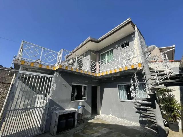Casa / Sobrado para Venda em Guaratuba/PR Centro 5 Quartos