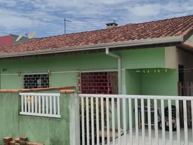 Casa / Sobrado para Venda em Guaratuba/PR Centro 8 Quartos