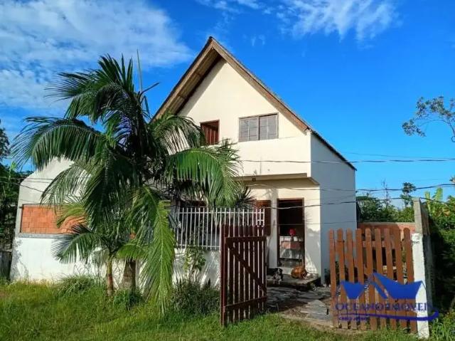 Casa / Sobrado para Venda em Guaratuba/PR Cohapar 2 Quartos