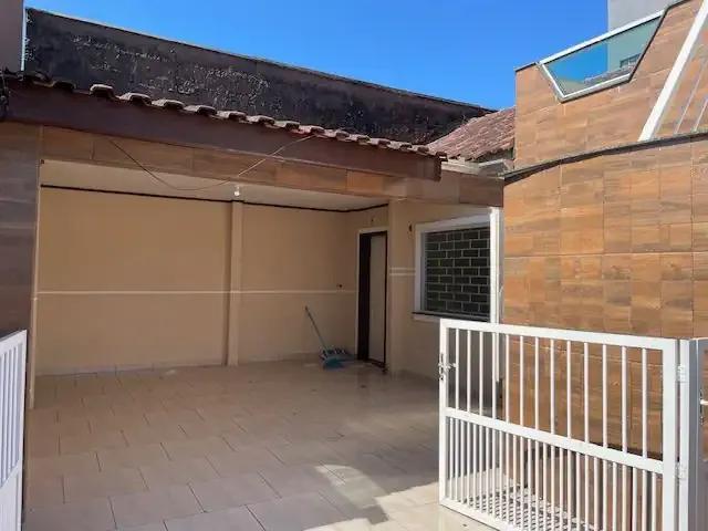 Casa / Sobrado para Venda em Guaratuba/PR Cohapar 2 Quartos