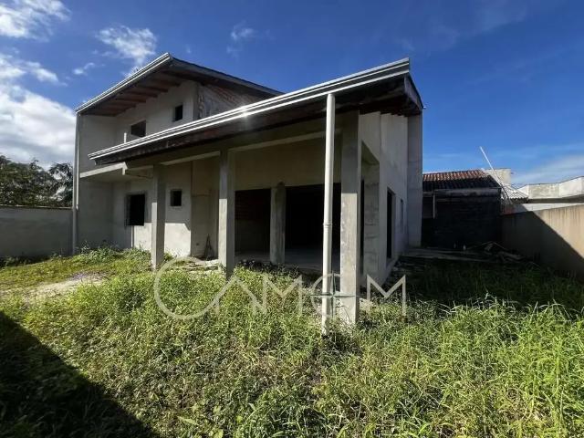 Casa / Sobrado para Venda em Guaratuba/PR Cohapar 3 Quartos