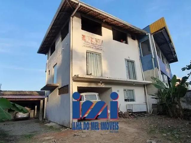 Casa / Sobrado para Venda em Guaratuba/PR Cohapar 3 Quartos