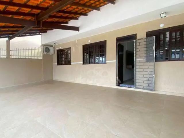 Casa / Sobrado para Venda em Guaratuba/PR Cohapar 3 Quartos