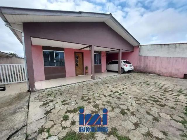 Casa / Sobrado para Venda em Guaratuba/PR Cohapar 3 Quartos